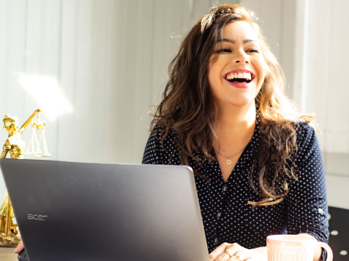 hotchickswithbigbrains.com - Smart Women Getting It Done